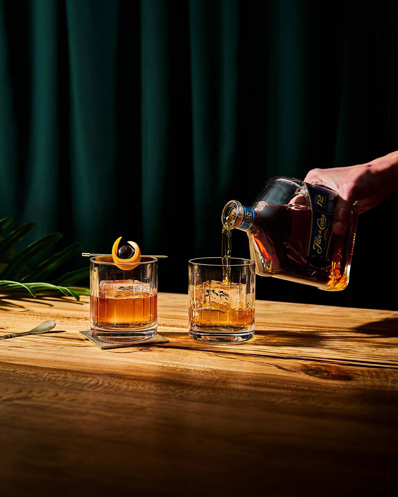 Cocktail Photography Cocktail Photography Tips: Capturing Steam,